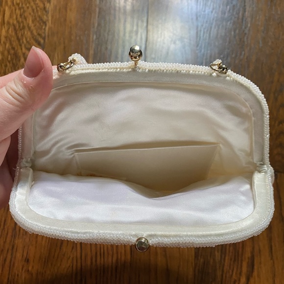 Richere Bag | Bags | Vintage Beaded White Evening Hand Richere Bag ...
